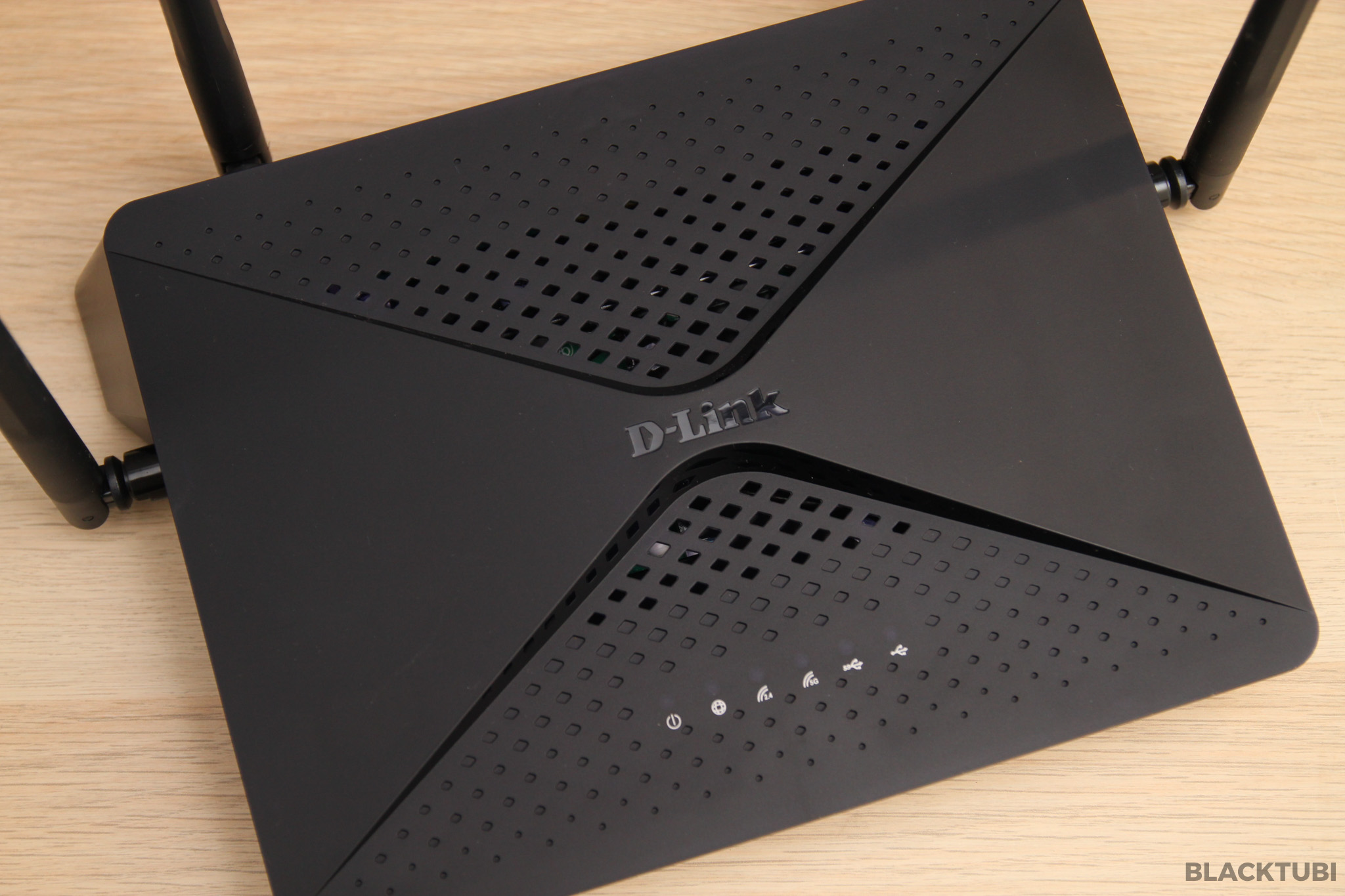 D-Link DIR-882 AC2600 Wireless Router Review